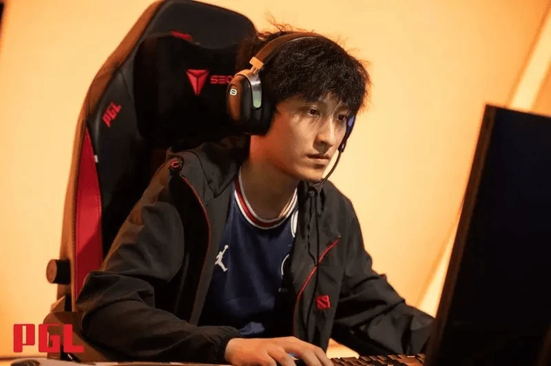 Yakult Brother's вышла в полуфинал открытых квалификаций Fissure ...